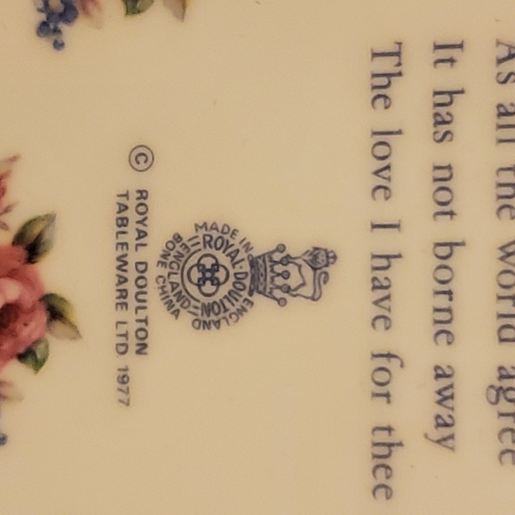 Royal Doulton | Other | 2 Royal Dalton Valentine Plates 9771978 | Poshmark